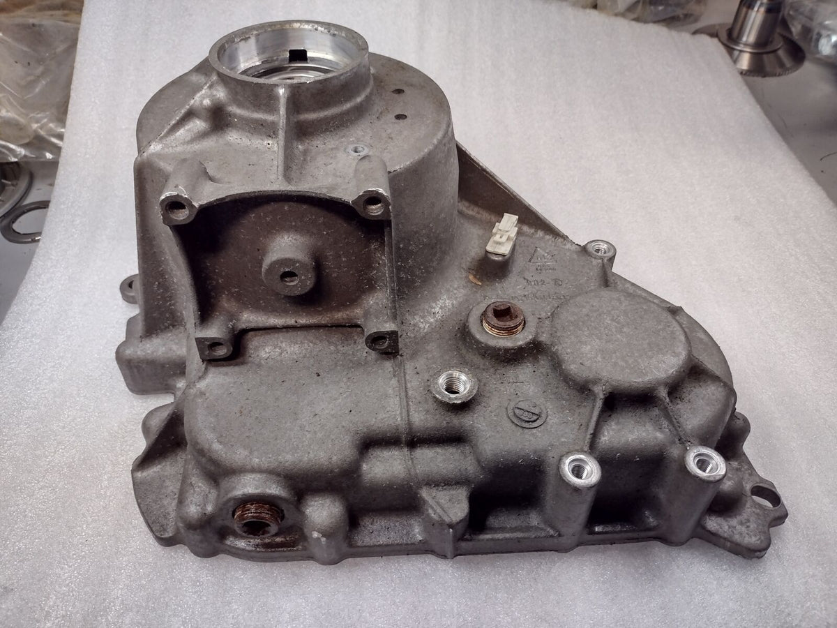 Chrysler 300 Dodge Charger 3.6L BW 44-40 Transfer Case Rear Case Half ...